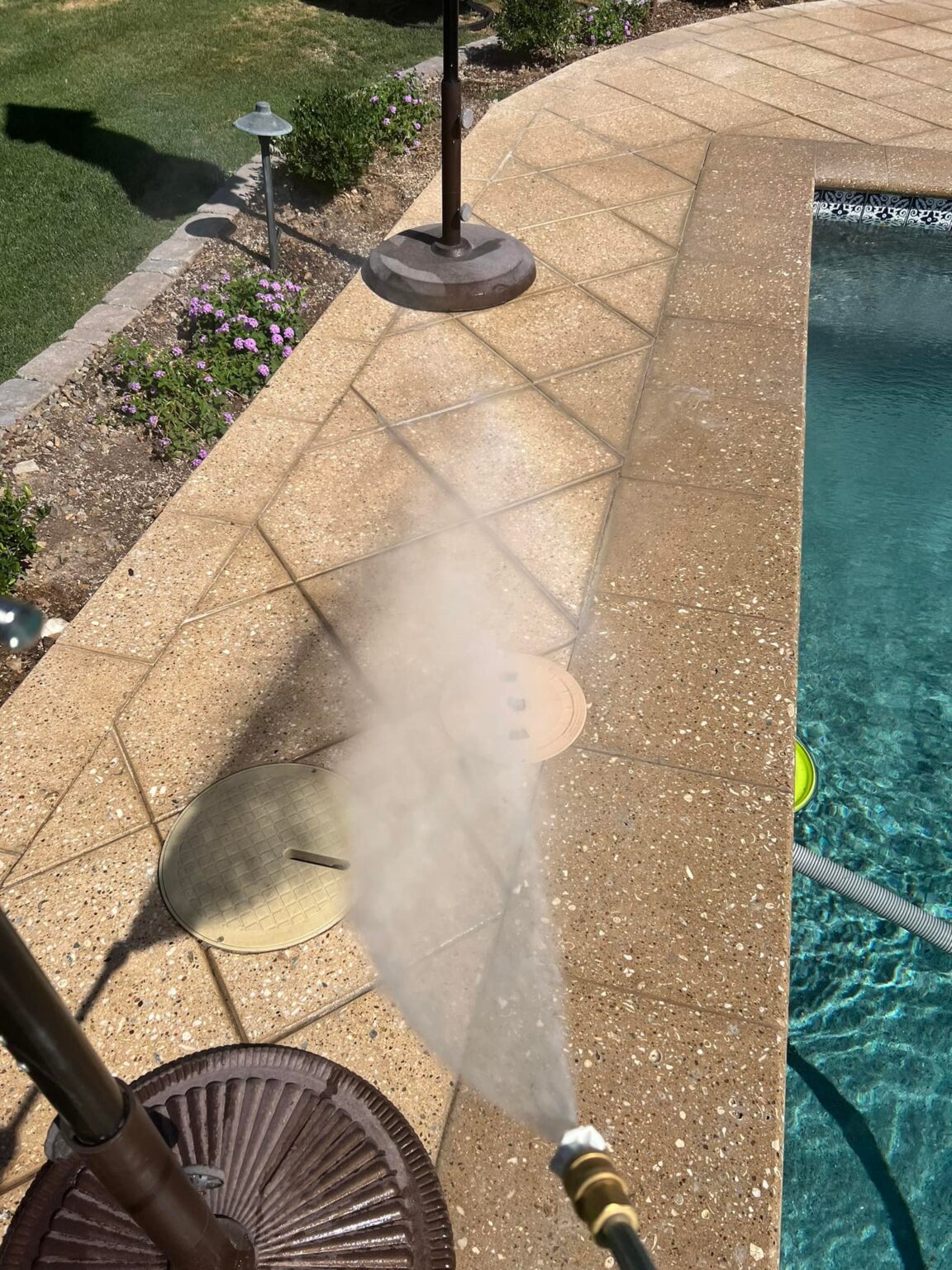 Battery power washer - Brook Pressure Washing